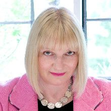 Hire Ruth Watson top Awards Host & Presenter | Speakers Corner